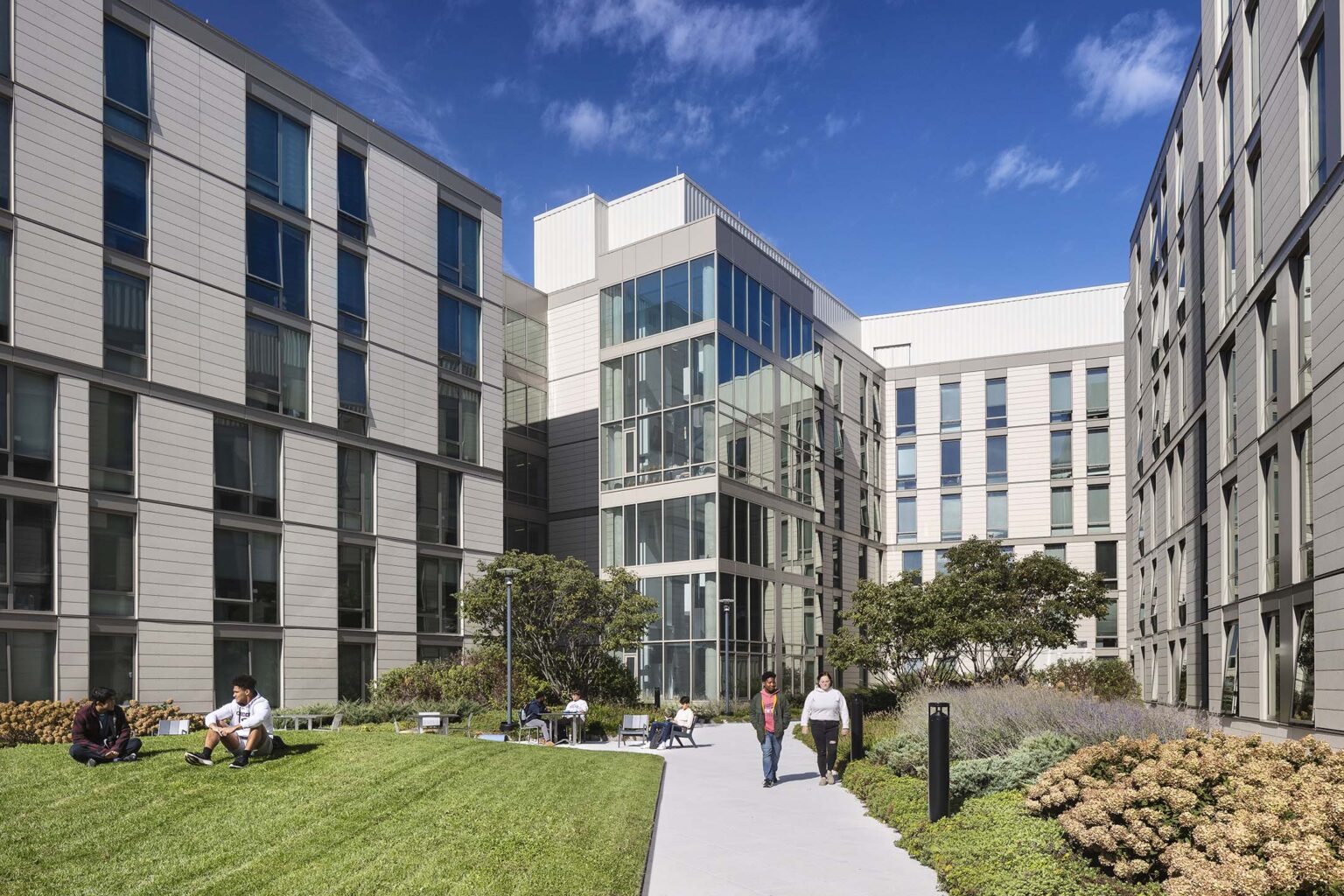 University of Chicago - Woodlawn Residential and Dining Commons | Elkus ...