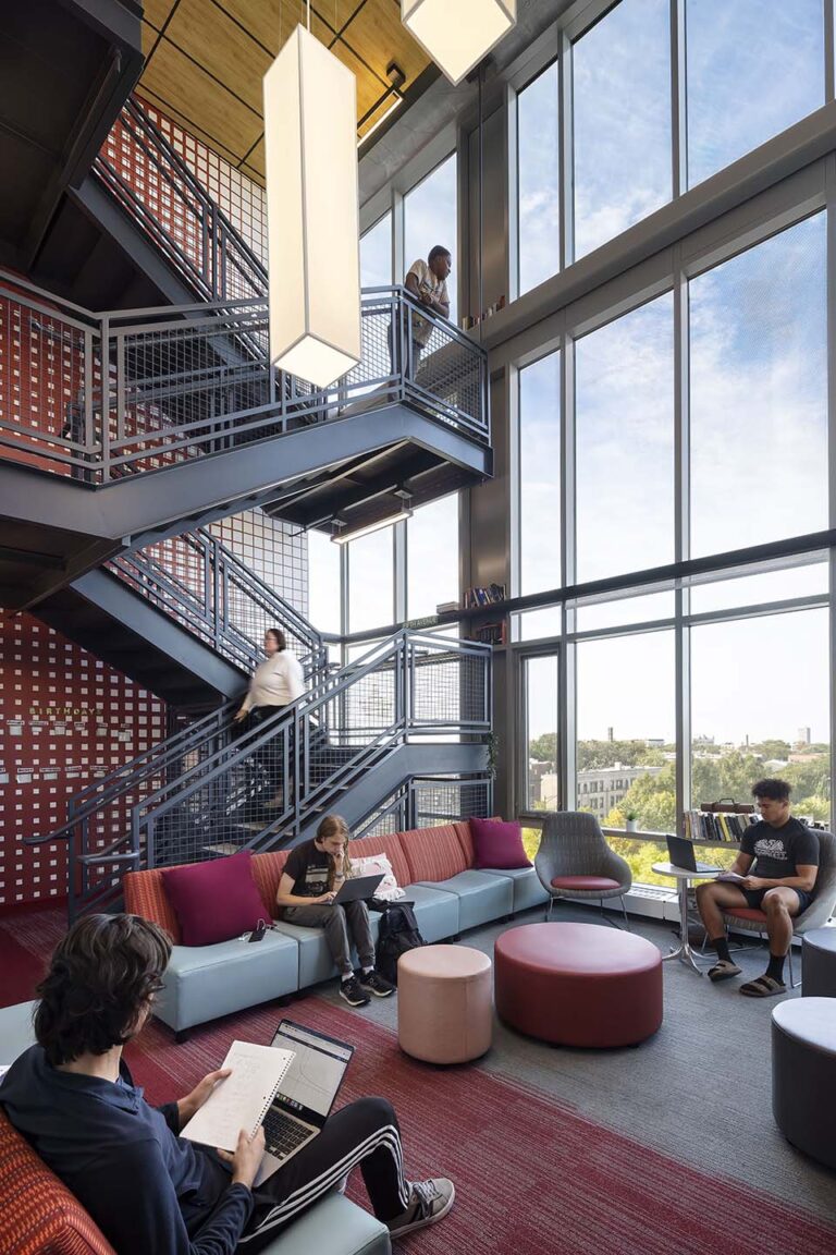 University of Chicago - Woodlawn Residential and Dining Commons | Elkus ...